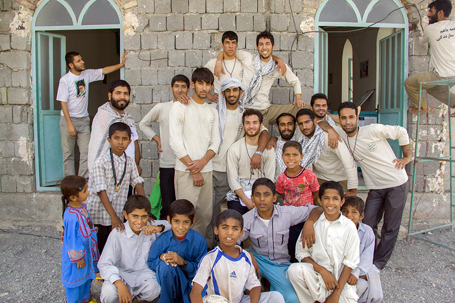 Taking Back the Neighborhood: The IRGC Provincial Guard's Mission to Re ...