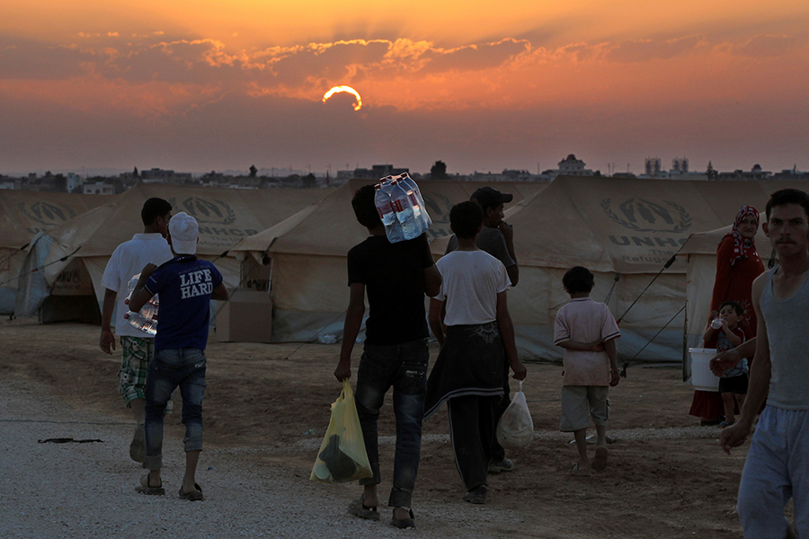 Building a Home on the Margins of the City: Humanitarian Urbanism and ...